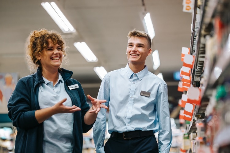 6 Tips to Recruit and Retain Retail Employees | Acuity
